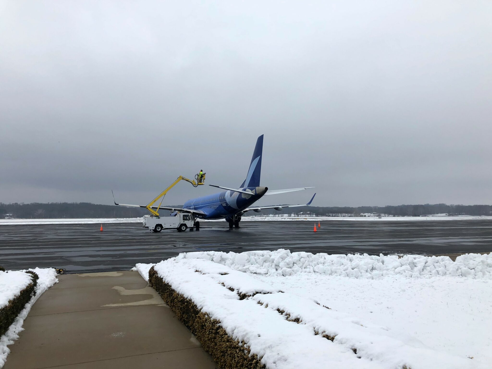 New Deicing Truck | Cook Aviation